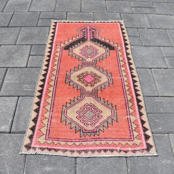 2x4 Runner Rug - Etsy