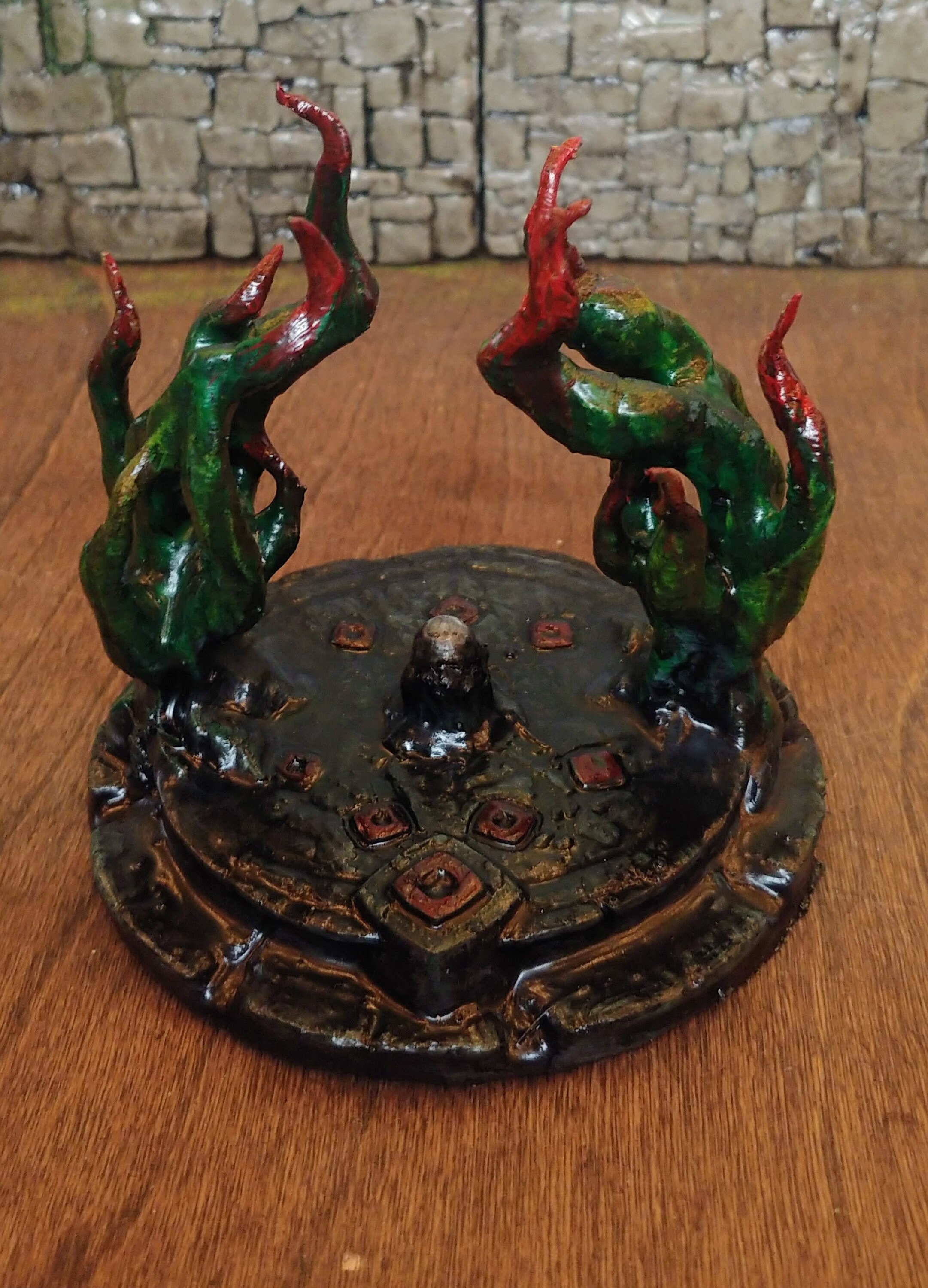 Hand/eye of Vecna D&D Roleplaying Prop W/ LED Stand - Etsy UK