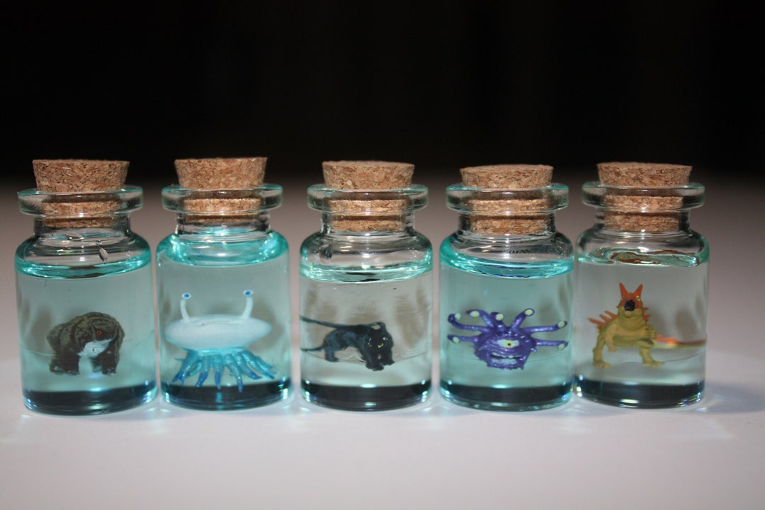 D&D True Polymorph Potion Trinket Necklace - Etsy 日本