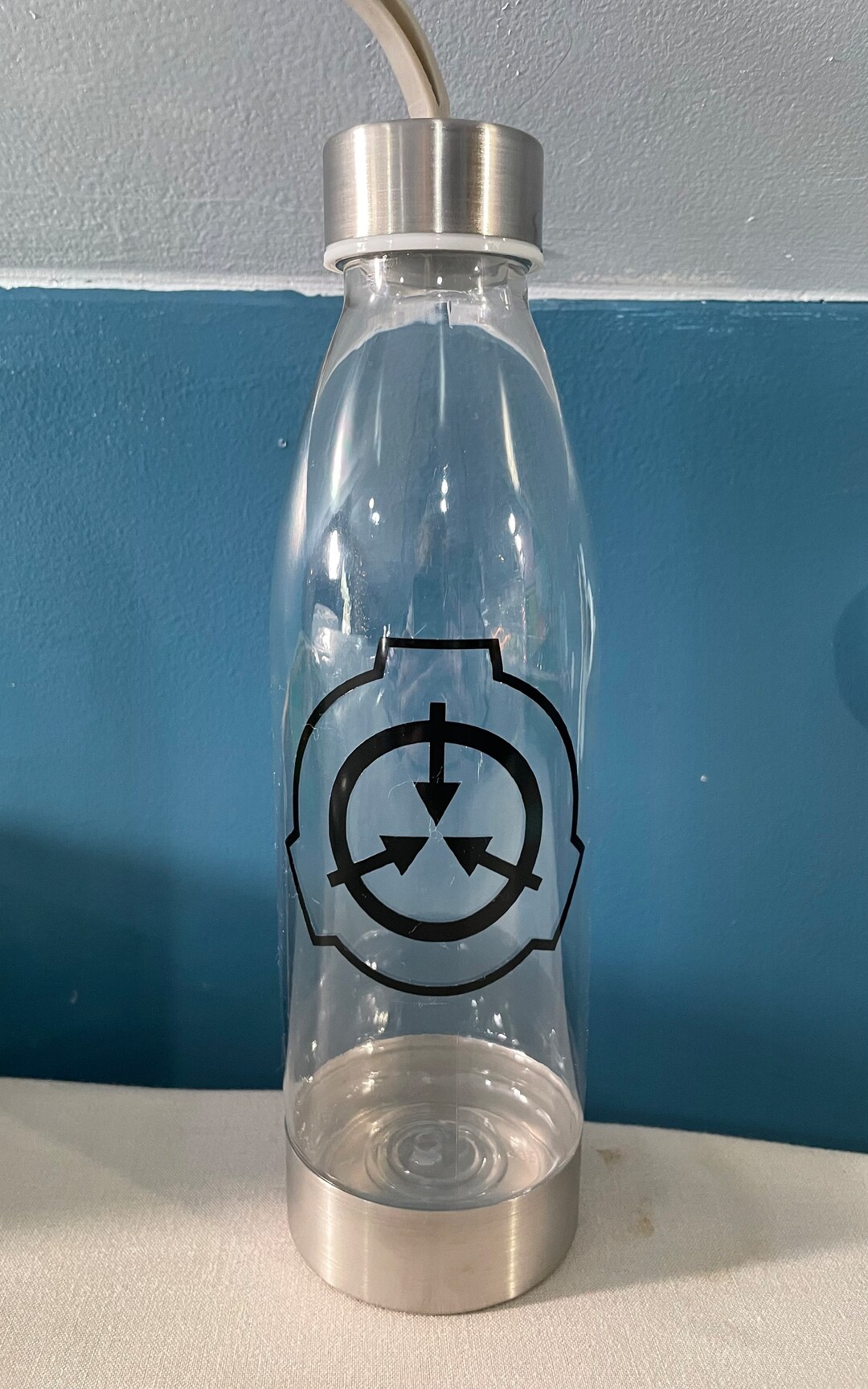 22oz BPA Free Plastic SCP Foundation Water Bottle - Etsy