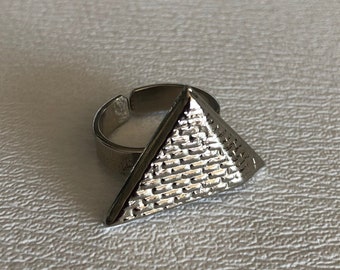 Silver Pyramid Ring - Etsy