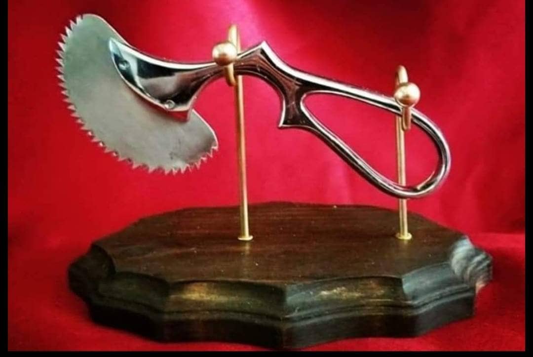 Small Bone Saw Display - Etsy