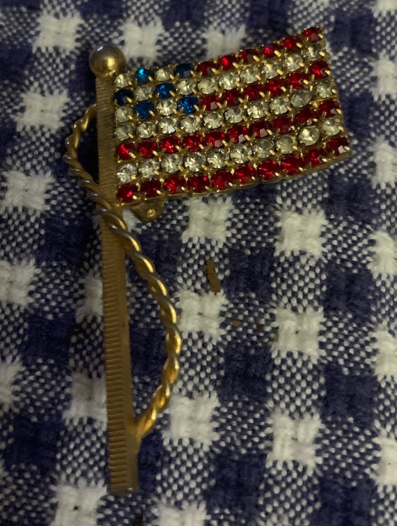 Crystal American flag! - Gem
