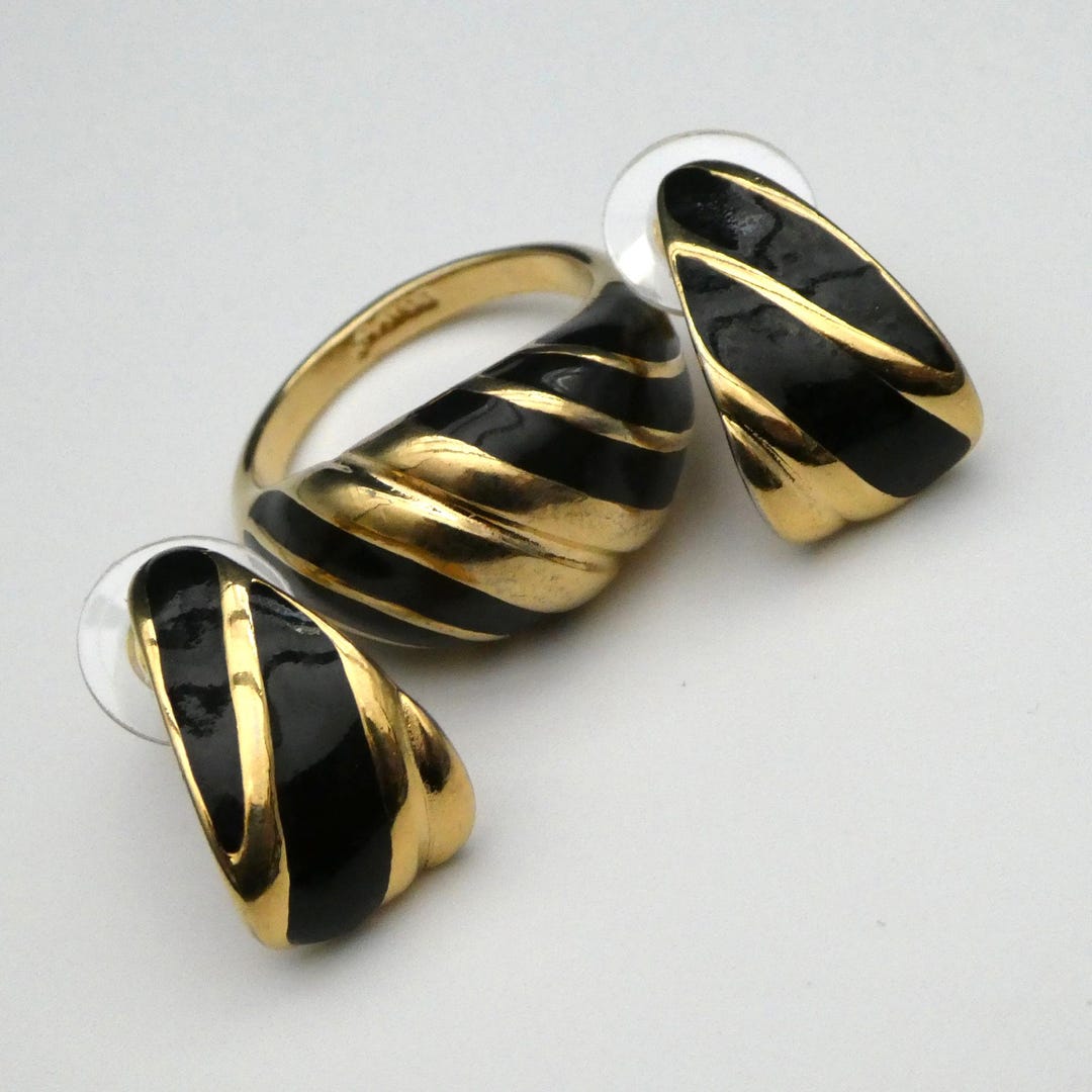Vintage Monet Earrings and Size 9 Avon Ring Set - Etsy