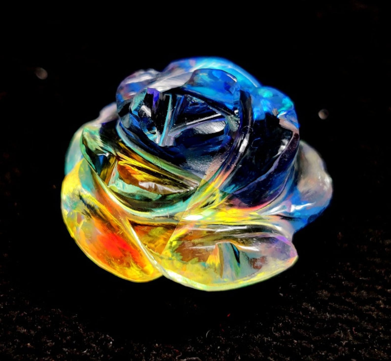 MYSTIC TOPAZ GEMSTONE Carving Flower Shape 33ct High Quality Rainbow ...
