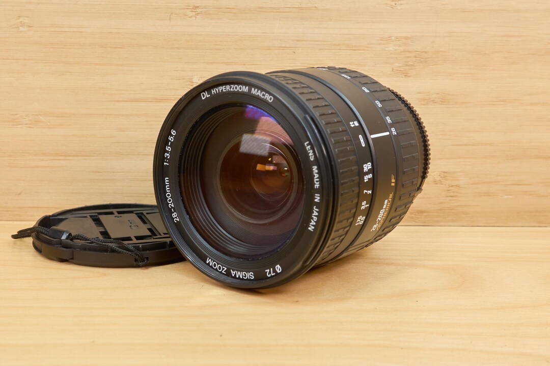Sigma Zoom 28-200mm 1:3.5-5.6 DL Hyperzoom Macro Aspherical IF Lens ...