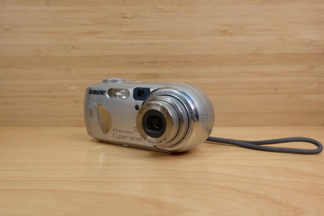 Sony Cybershot DSC P73 4.1MP Digital Camera With 3x Optical Zoom, Made ...