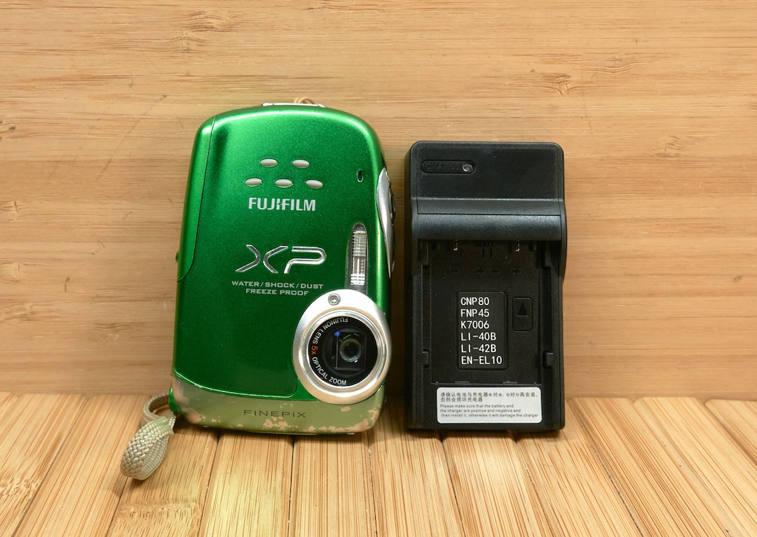 FUJIFILM Finepix XP10 12 MP Digital Camera, Image Stabilization, Waterproof Shockproof ...