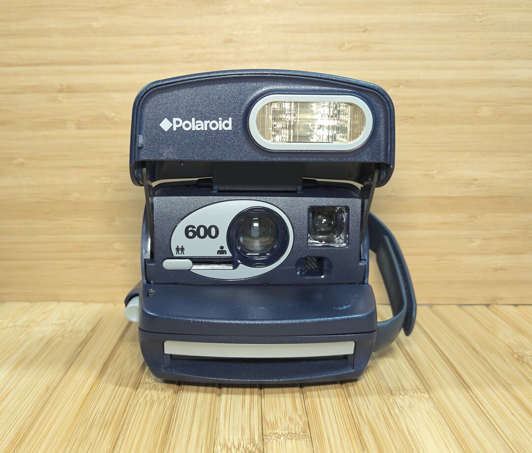 Polaroid 600 Round Instant Film Camera - Etsy