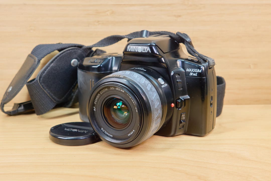 Minolta Maxxum 3xi 35mm SLR Camera, 35-80 Mm AF Lens, Program 3500xi ...