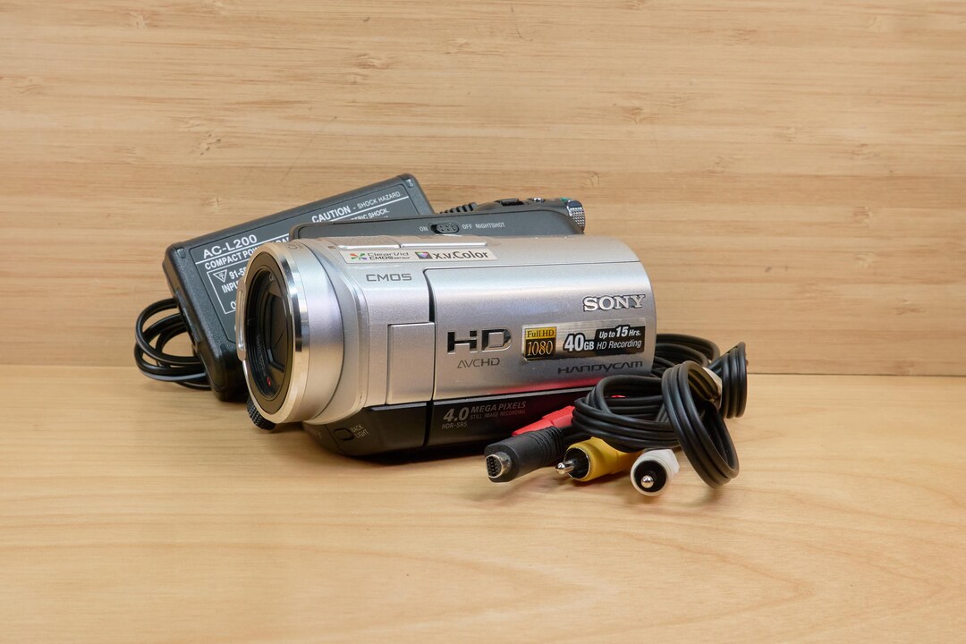 Sony HDR-SR5 4 MP 40GB Hard Disk Drive Camcorder, Carl Zeiss Lens, Full ...