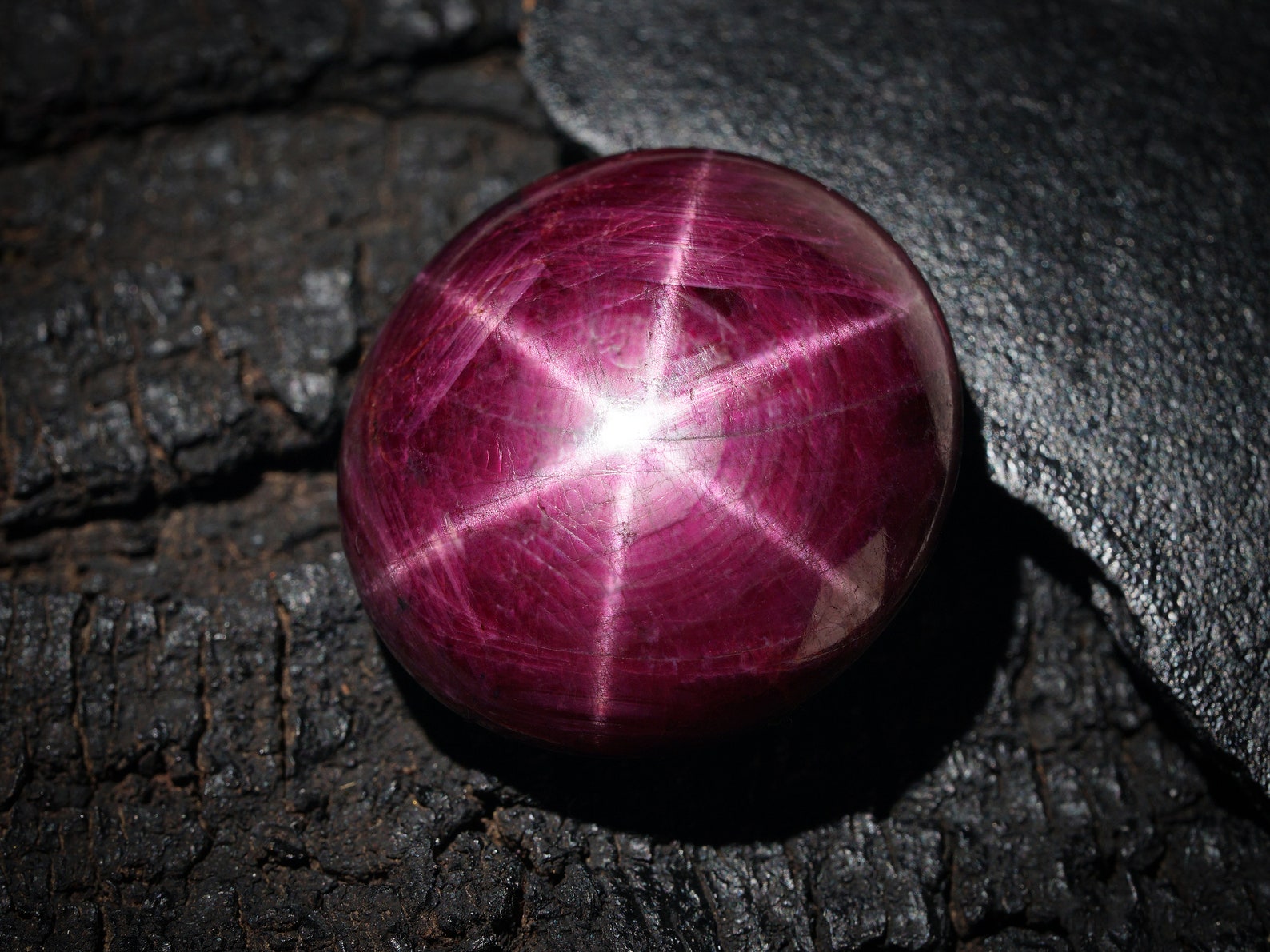 Natural Oval Star Ruby Gemstone, 72.50 Cts, 25x23x11 MM - Etsy