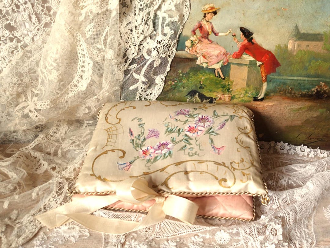 Antique Boudoir Pouch Quilted, Powder White Silk/hand Painted, Capucine ...