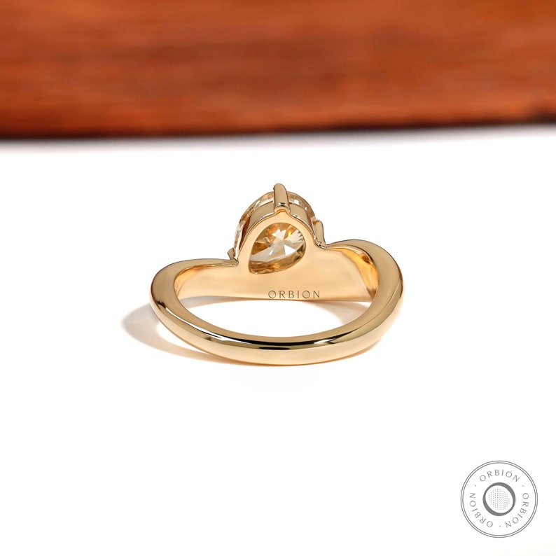 1.2 CT Pear Champagne Bypass Curved Thick Band Chunky Moissanite ...