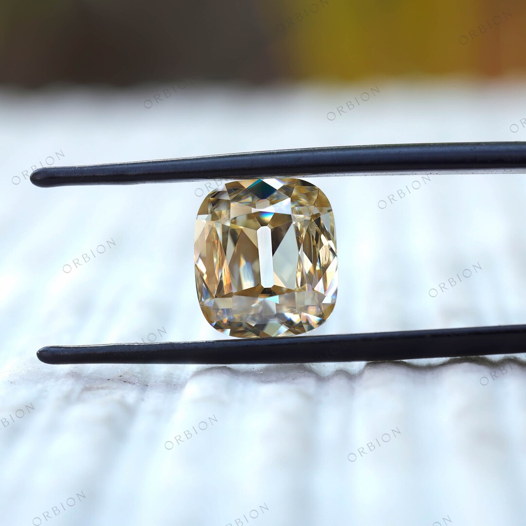4 CT Light Champagne Cushion Moissanite, Old Mine Cut Color Stone - Etsy