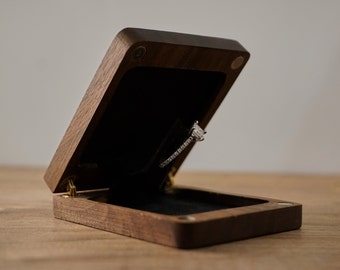 Rotating Ring Box - Etsy