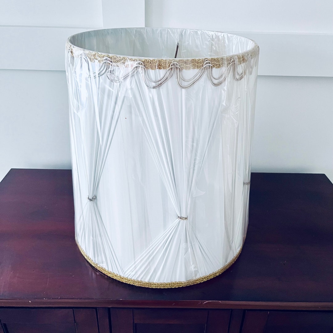 Mid Century Hollywood Regency Pinch Pleated Drum Lamp Shade With Gold ...