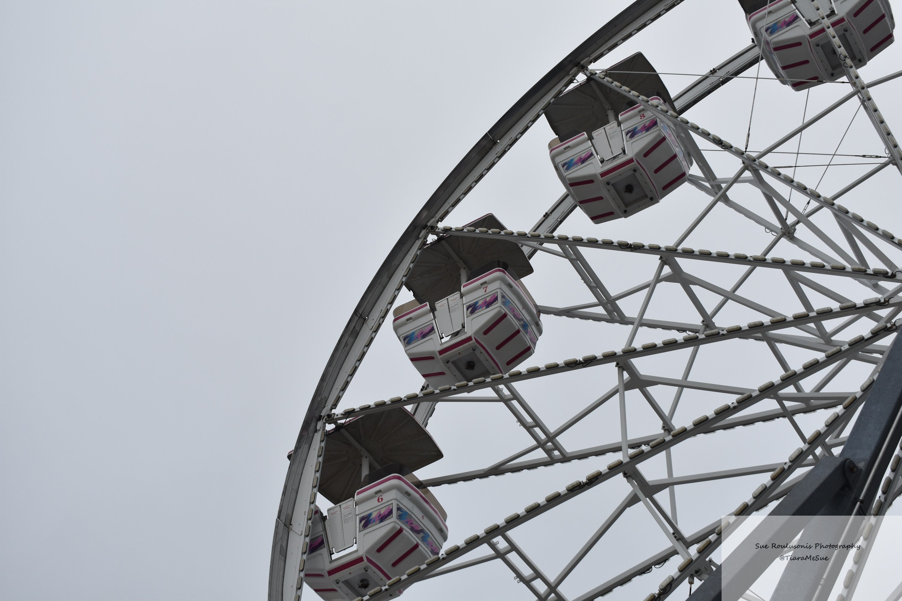 Batch 2 Digital Photos Gray Sky Ferris Wheel / Printable Photo Wall Art ...
