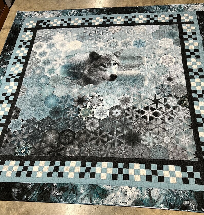 Wolf Themed One Block Wonder King Size Handmade Quilt Thats 101 Long ...