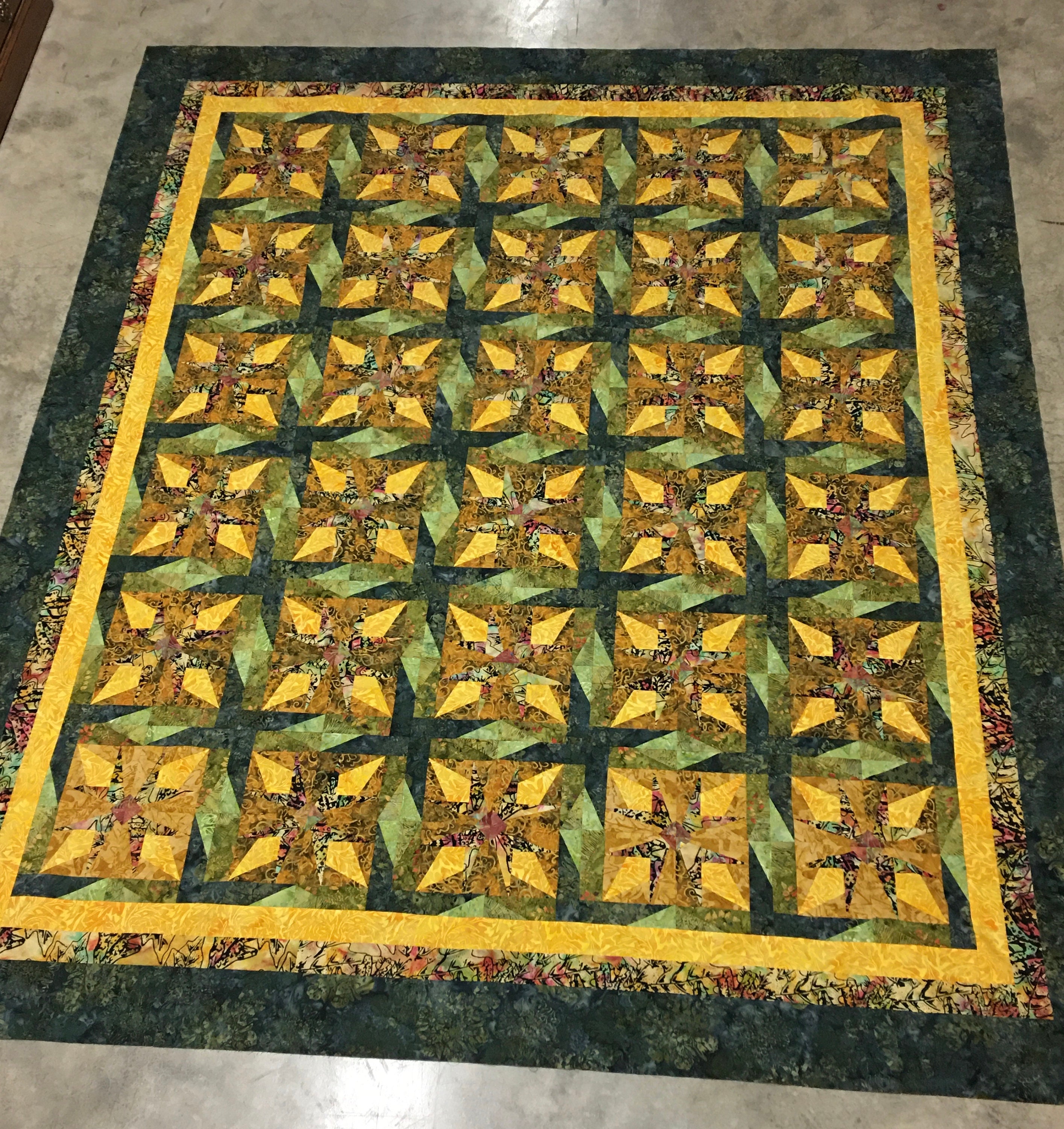 Paper Pieced Green and Gold Star Full Size Quilt That Measures 76 X 88 ...