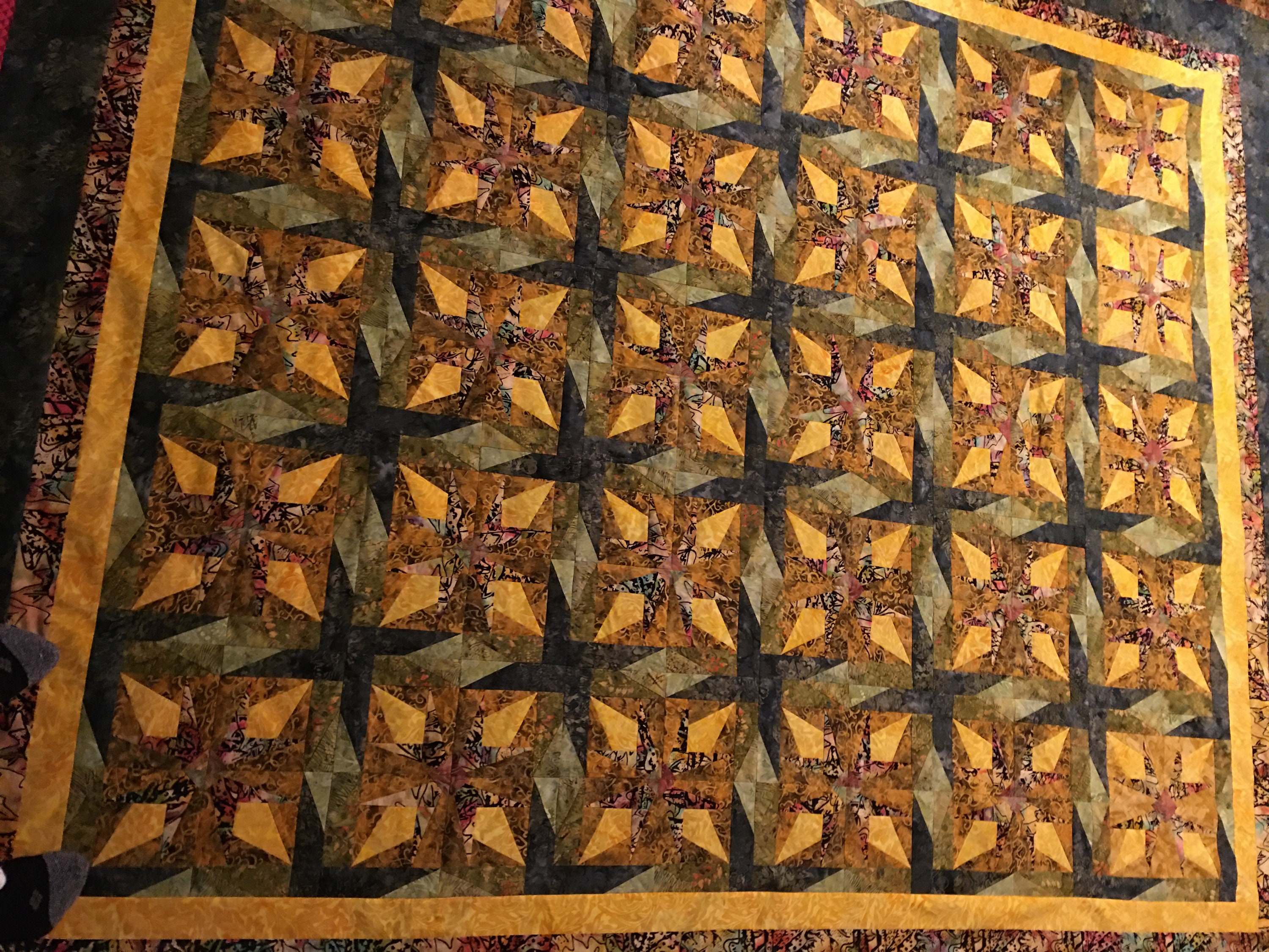 Paper Pieced Green and Gold Star Full Size Quilt That Measures 76 X 88 ...