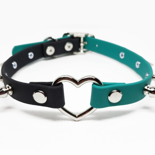 AORTA SINISTER Heart Collar in Black & White Vegan Leather - Etsy