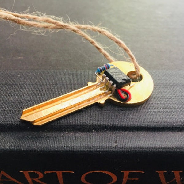 Tardis Key - Etsy