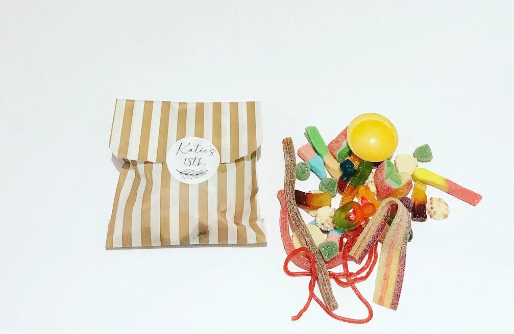 Pre-filled White and Gold Sweet Bags Party Favour Weddings Bridal ...