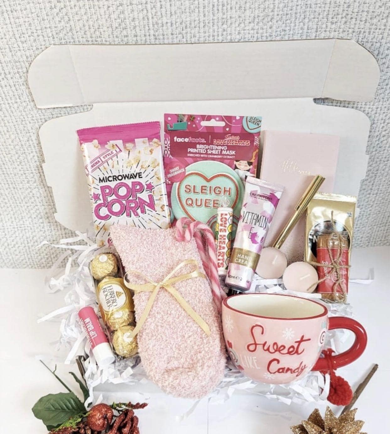 Luxury Christmas Pamper Hamper Self Care Hug in a Box Relaxation Gift ...