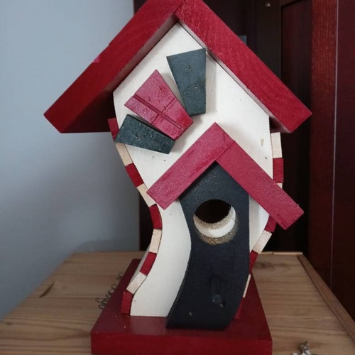 CROOKED BIRDHOUSE - Etsy