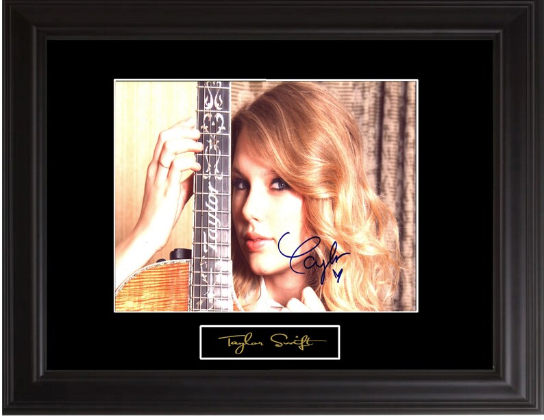 Taylor Swift Autographed Photo - Etsy