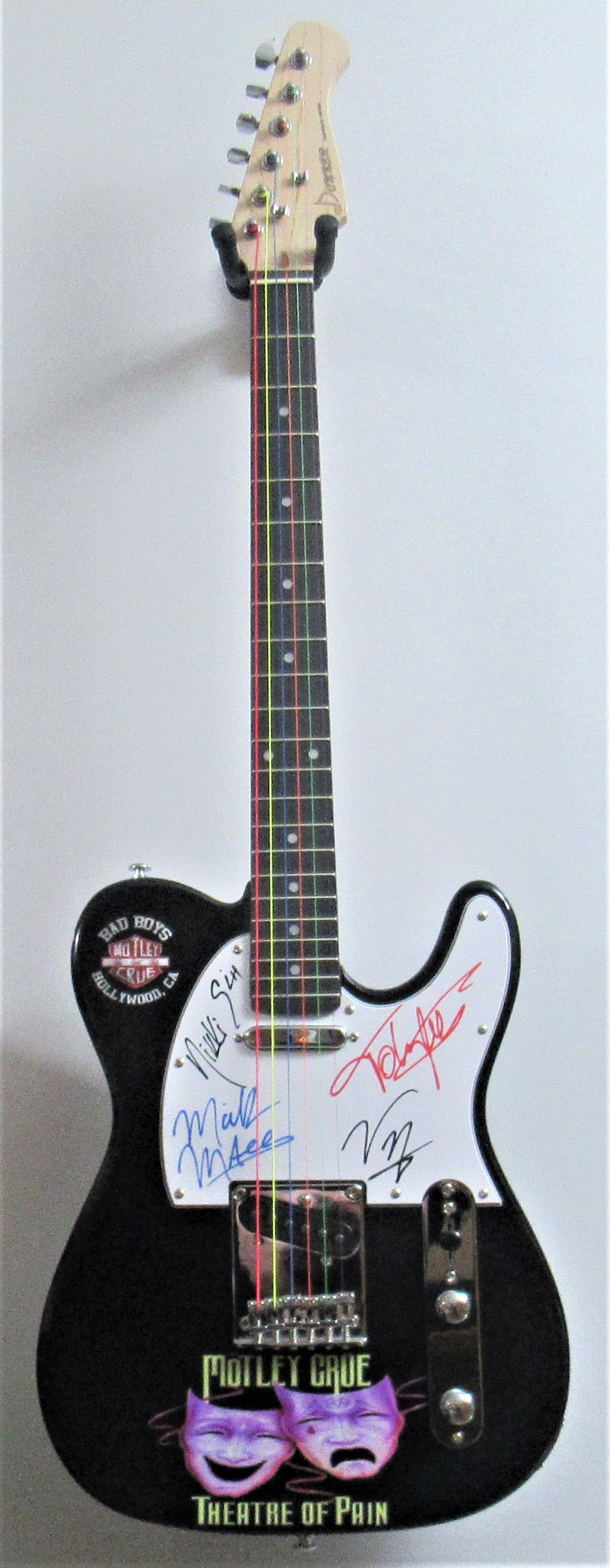 Motley Crue Autographed Guitar - Etsy
