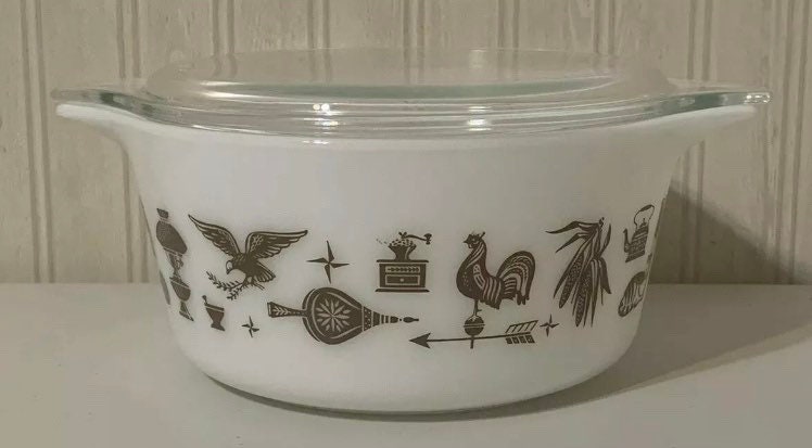 Vintage Pyrex Early American 1 1/2 Quart Round Covered - Etsy