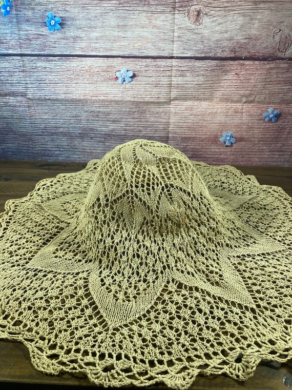 Antique White - Stiff Lace Hat Bonnet - Gem