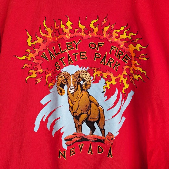 Vintage Y2K Red Valley of Fire, Las Vegas Graphic T-S… - Gem