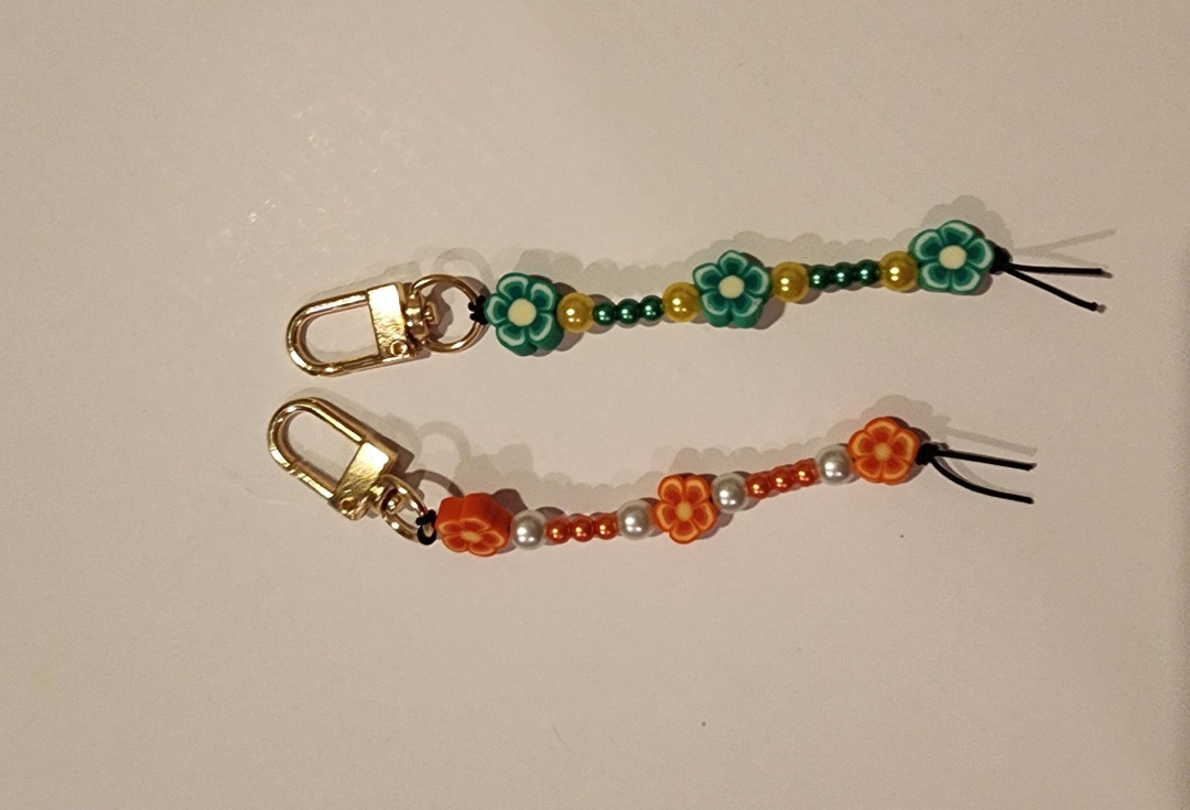 Beaded Keychains | Flower Heart Beaded Keychains | Tumbler Cup Keychain ...