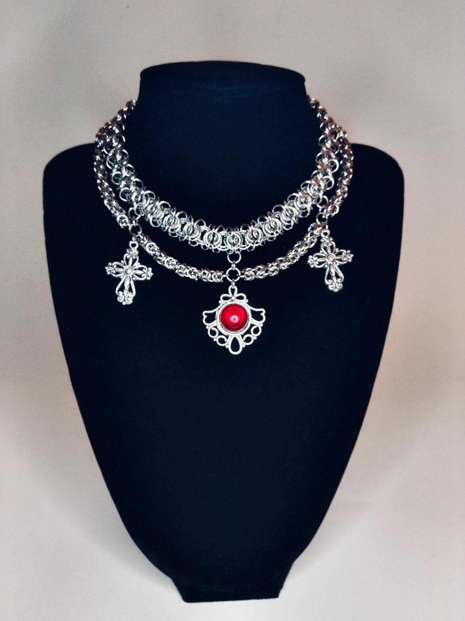 Gothic Lace Vertebrae Chainmail Choker W/ Ruby Brooch Pendant - Etsy