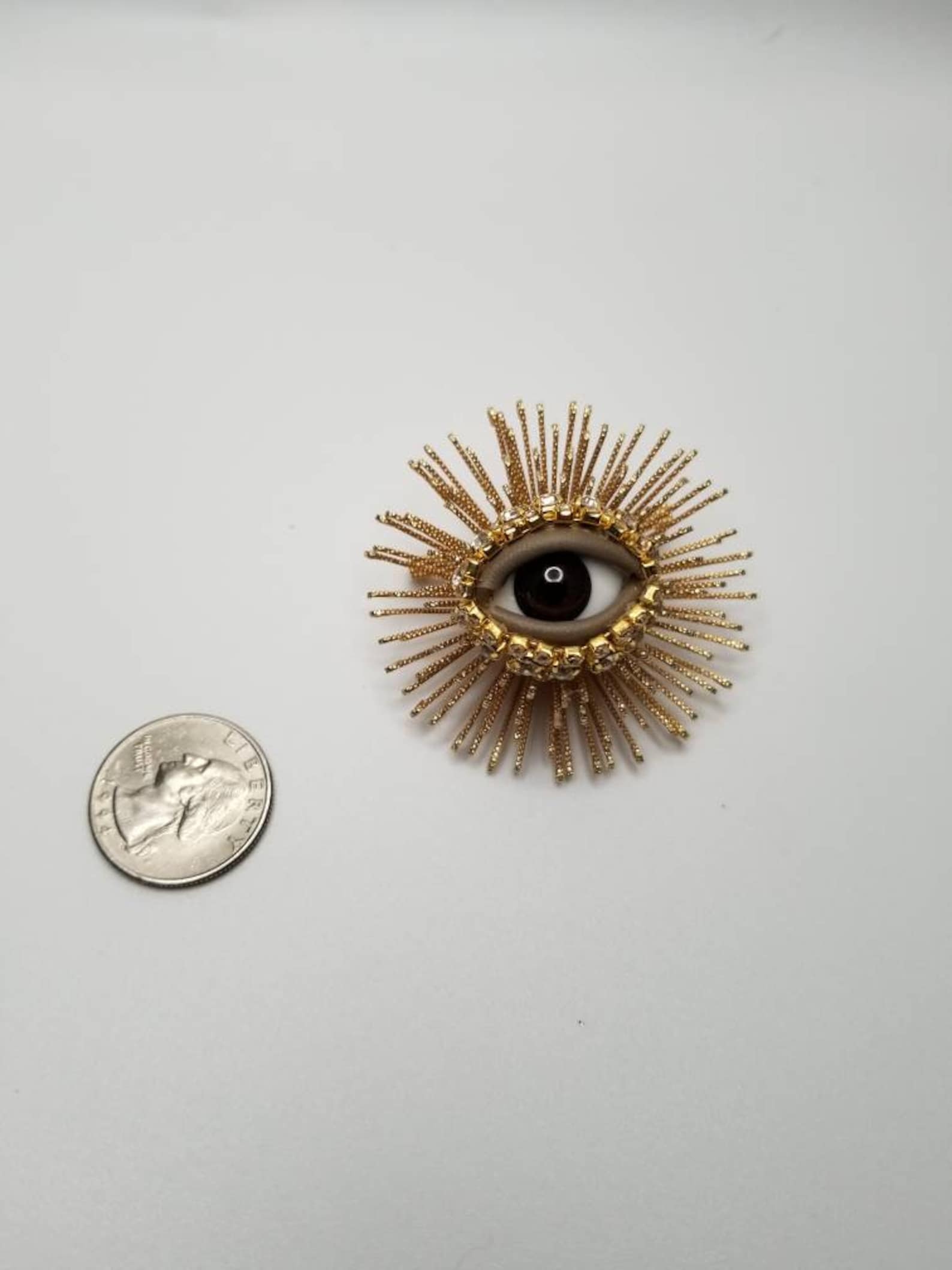 Sea Urchin Wink - Gold Tone Eyeball Brooch Pin - Etsy