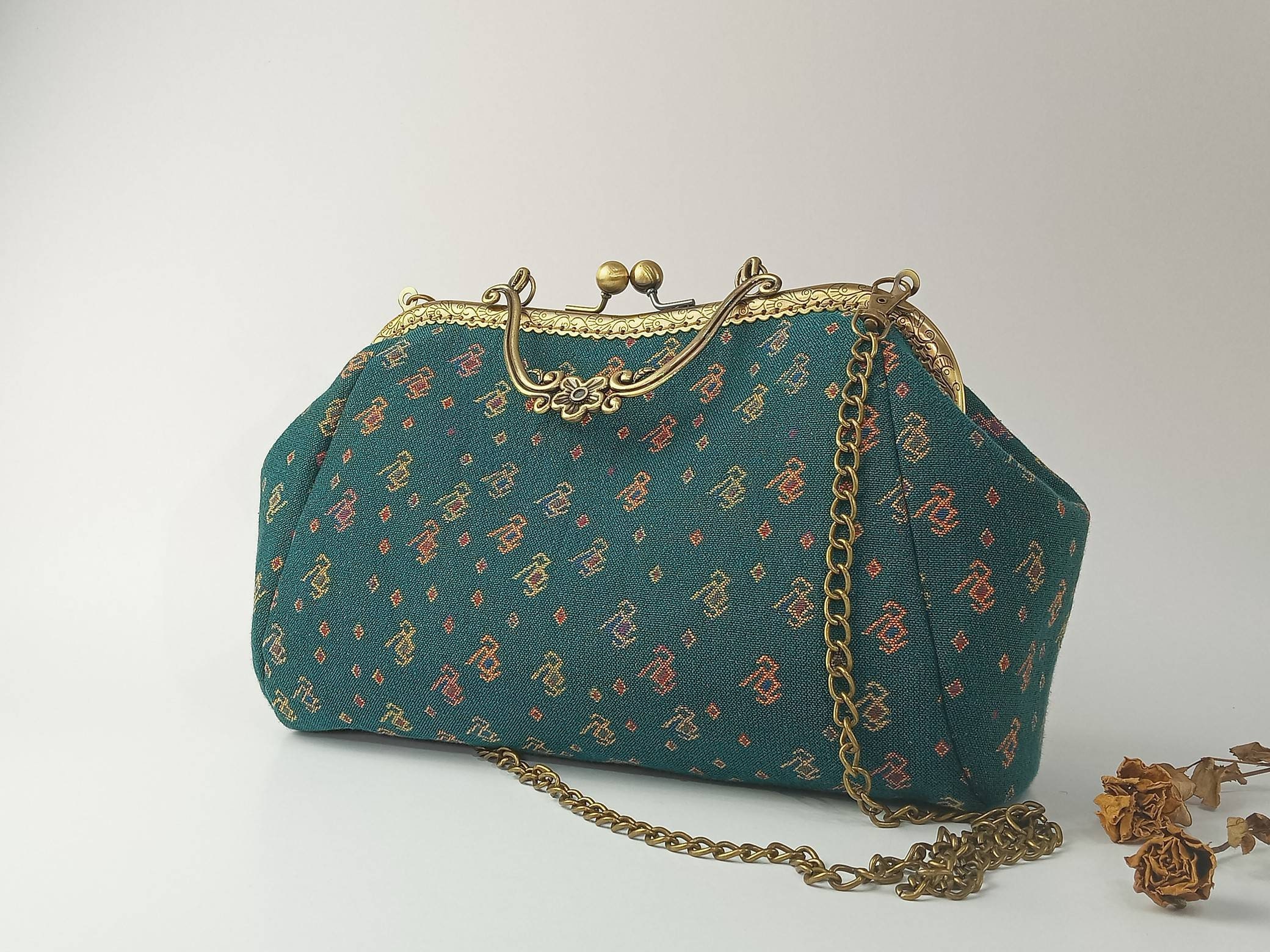 Kiss Lock Handbag, Large Kisslock Bag, Evening Clutch, Retro Kiss Lock ...