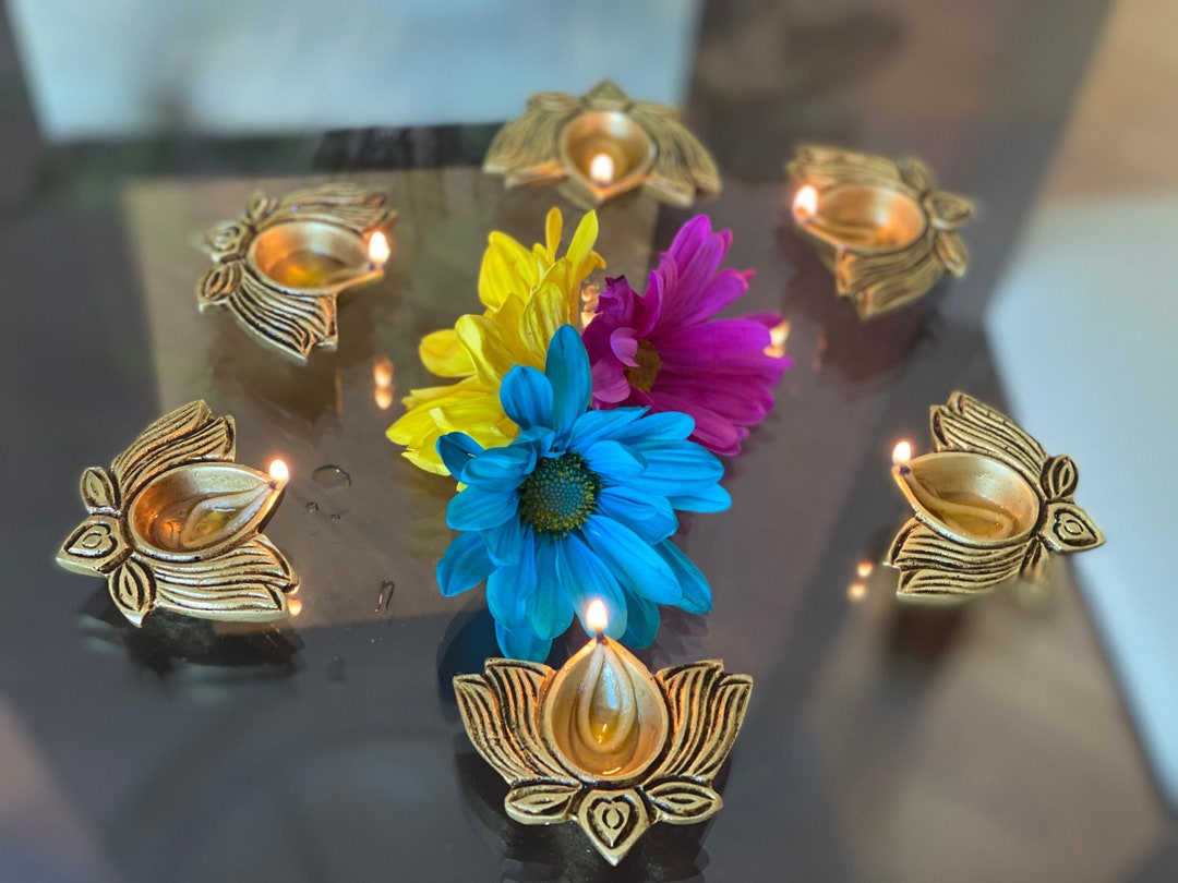 Lotus Flower Shaped Oil Lamps, Wick Lamps, Home Decor', Diya's for ...