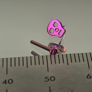 18g Titanium Threadless Love Eyes Skull Stud for Cartilage Conch Flat ...