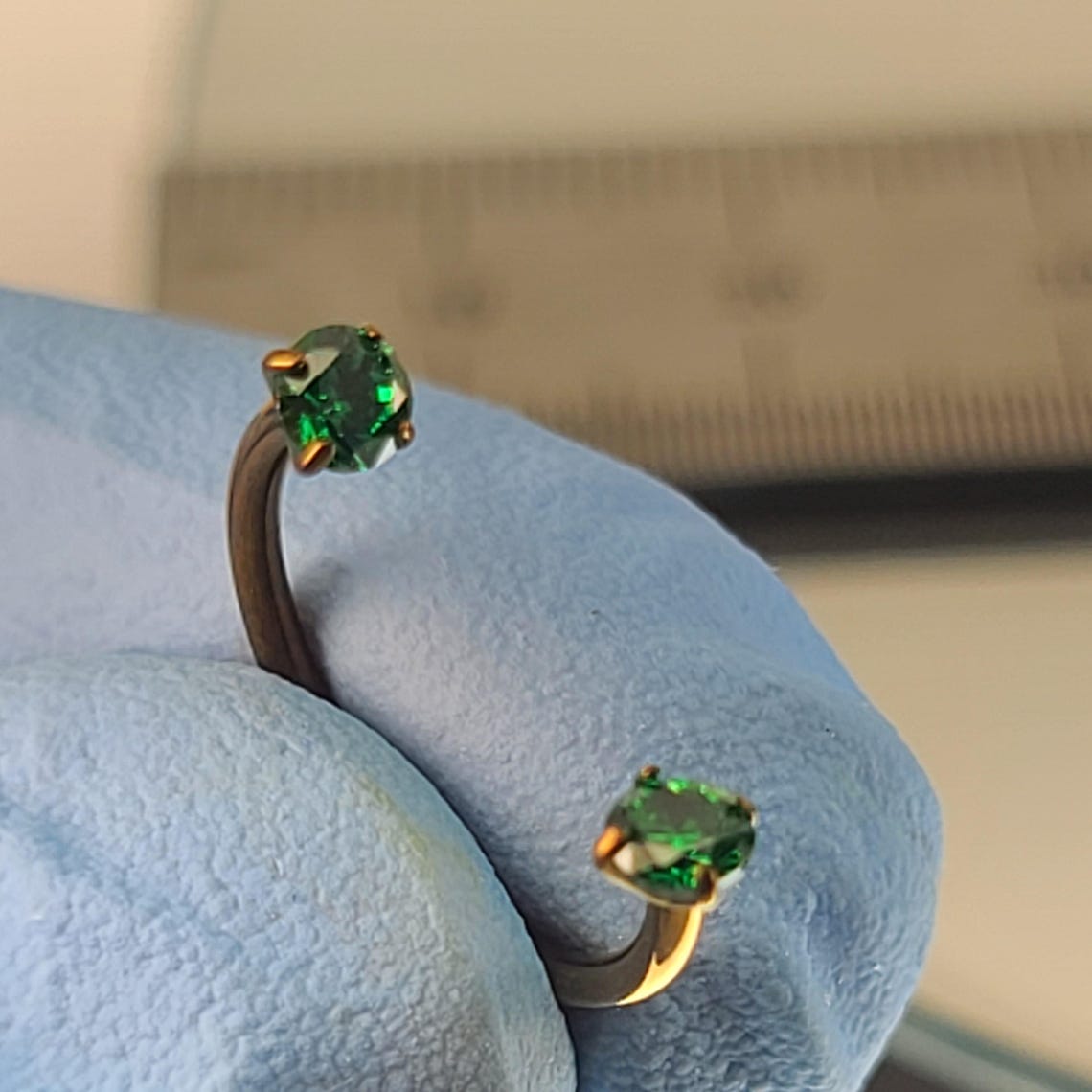 16g Titanium Horseshoe Septum Ring With 3mm Green Cubic Zirconia CZ ...