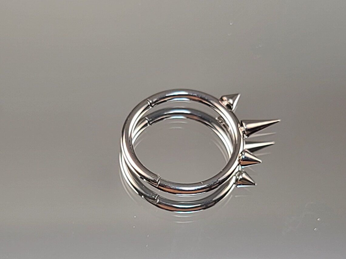 16g (1.2mm) Titanium Hinge Clasp Unicorn Triple Spike Hinge Hoop 3/8 ...