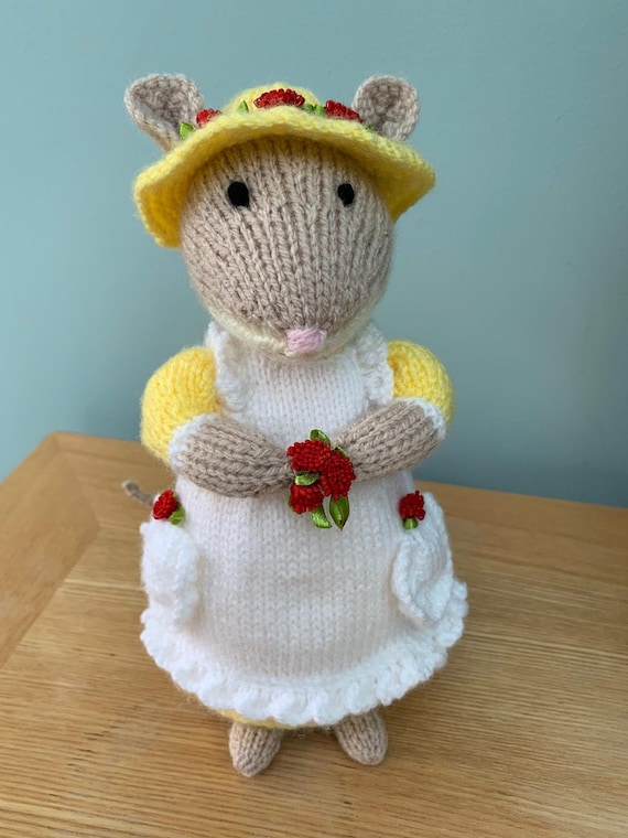 Brambly Hedge Primrose | Etsy