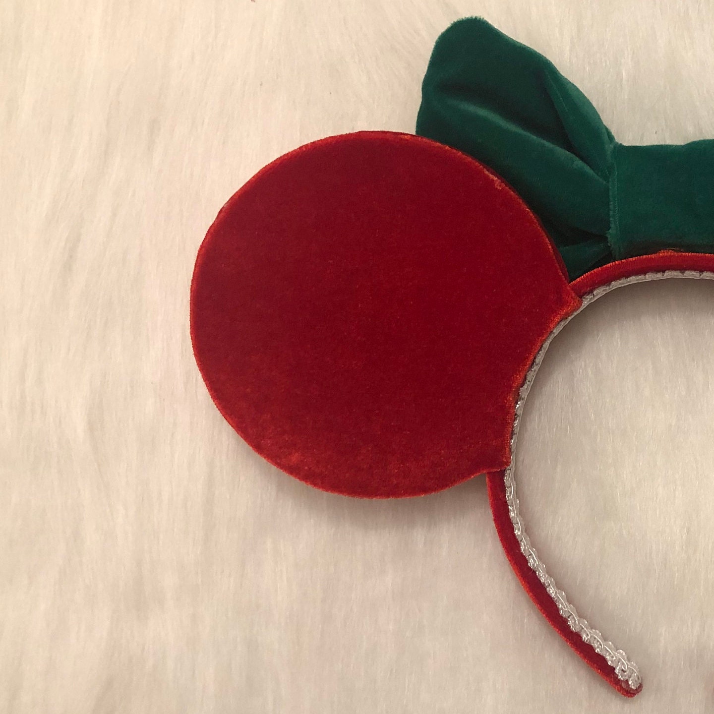 Red Velvet Ears Green Bow, Velvet Ears and Velvet Bow, Christmas Park ...