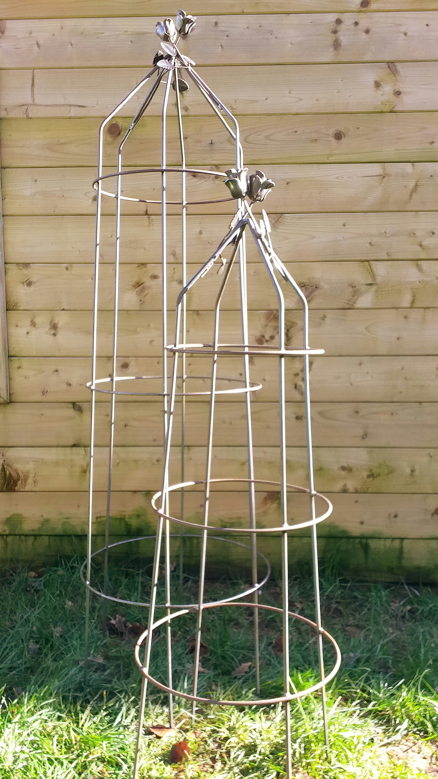 Garden Obelisk Rose Detail Rose Obelisk Jardineras de | Etsy