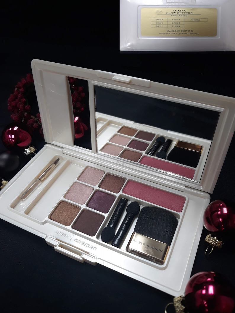 Merle Norman Luxiva 6 Eyeshadow Plus Blush Pearl Compact Retro Pallete ...