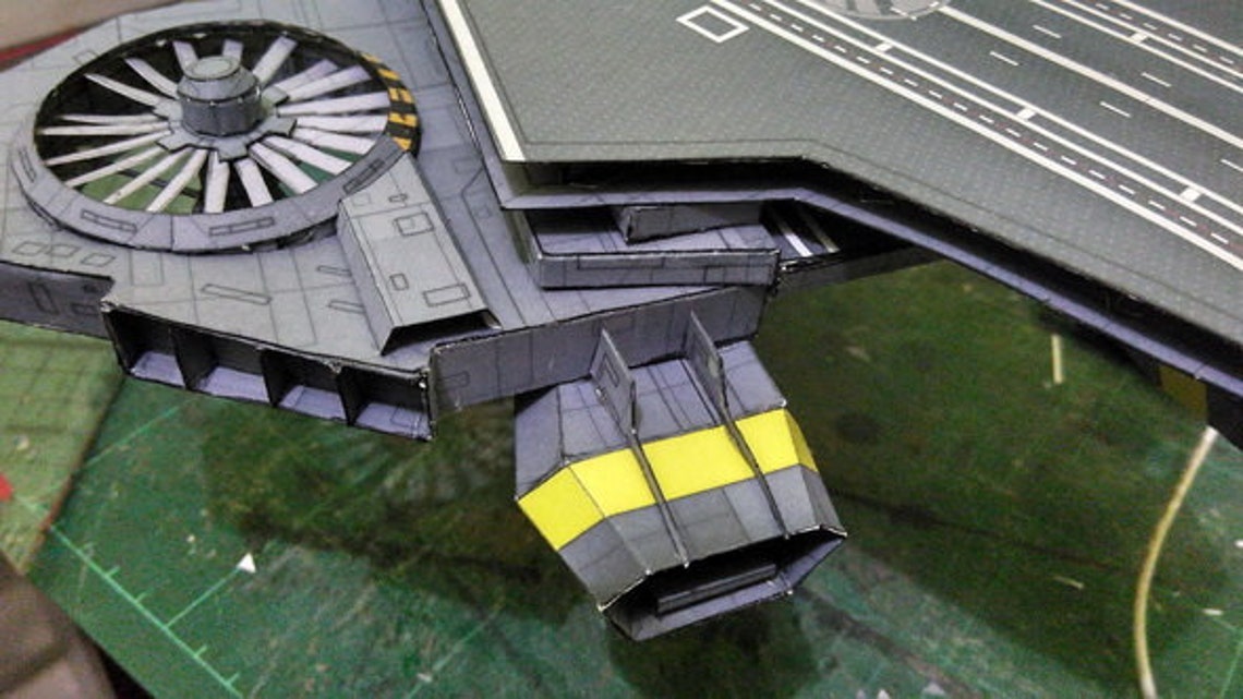 SHIELD Helicarrier Paper Model: Avengers DIY Papercraft (1 Meter, PDF ...