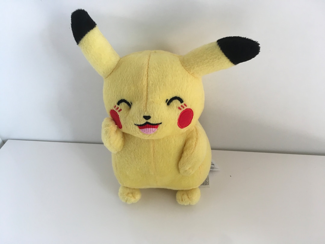 Pokémon Pikachu Plush Toy Figure Doll Tomy 2017 Very Good Condition 8 ...