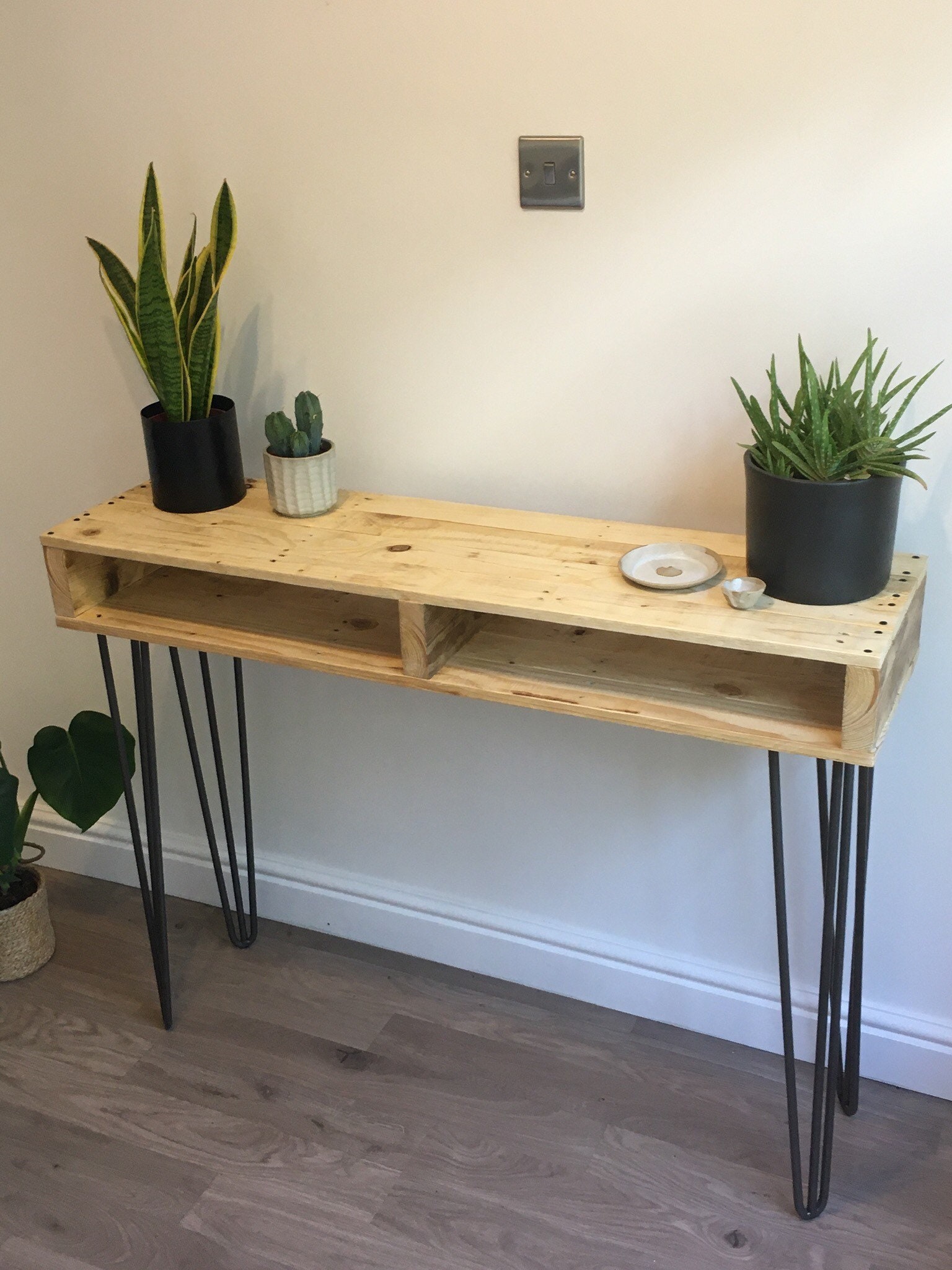 Reclaimed Pallet Wood Desk